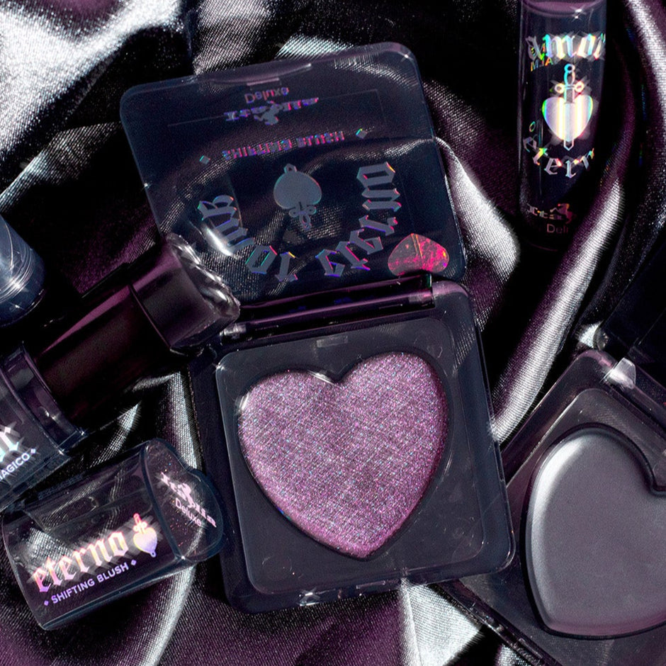 Italia Deluxe Makeup