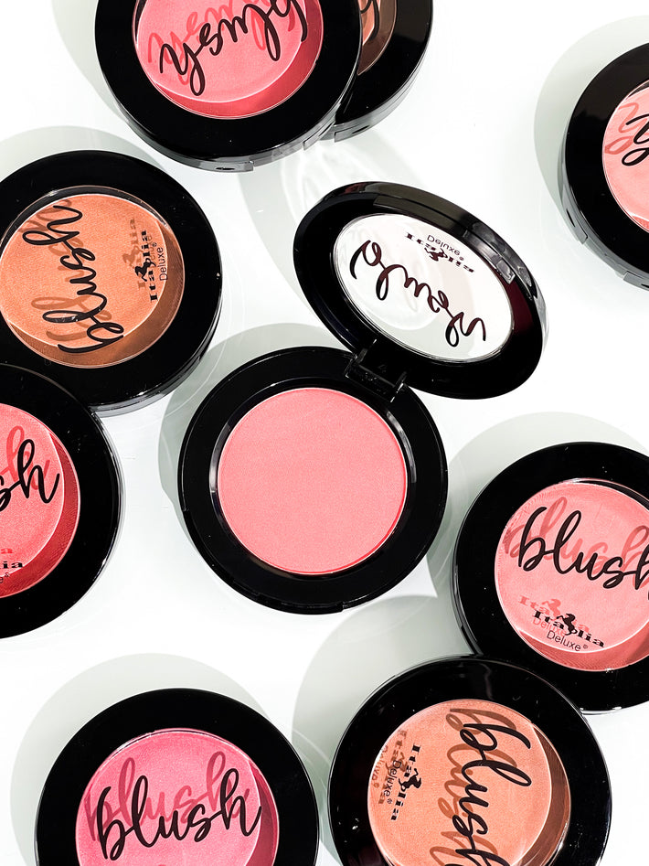 Italia Deluxe Makeup